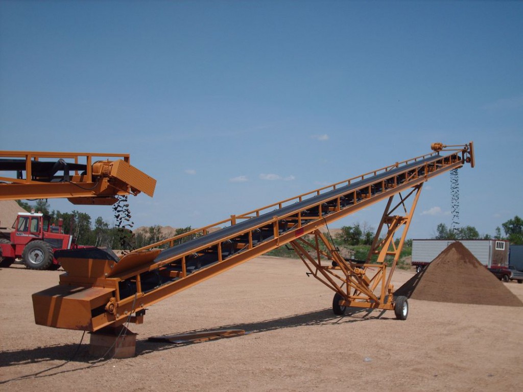 30 x 80 CEC CONVEYOR - Groundworx Co. Leduc, AB